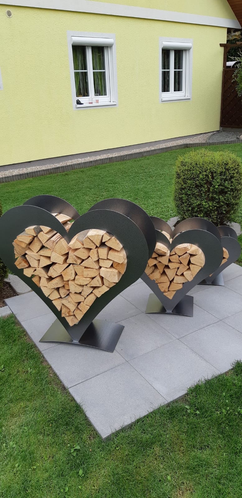 Kaminholzregal HERZ - Schlosser "MAX"